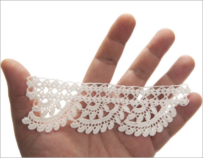 Slanted Wavy Edging Crochet Model - Valery Accessory
