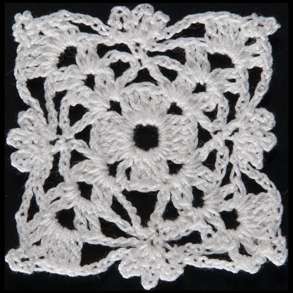 Half Moon Cornered Single Motif Crochet - Valery Accessory