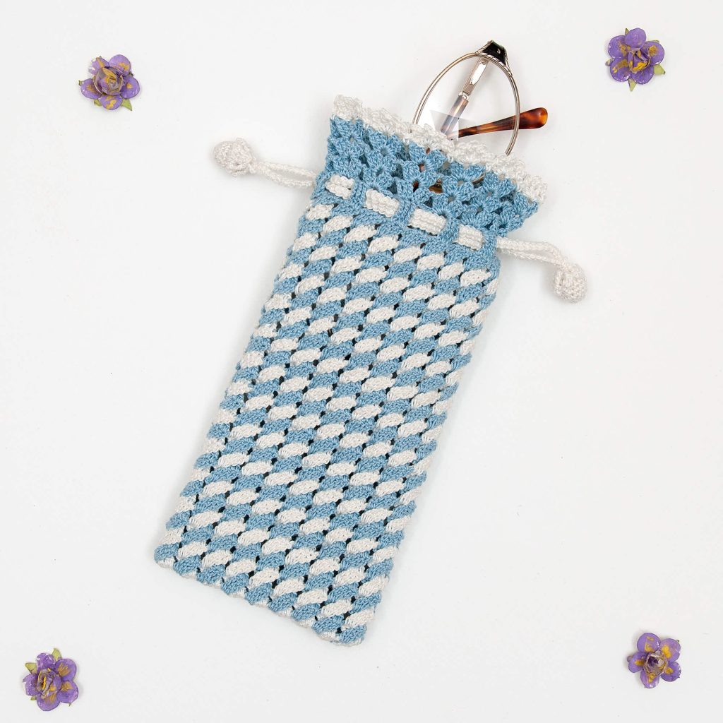 Crochet Pouch With Braiding Texture - Valery Accessory